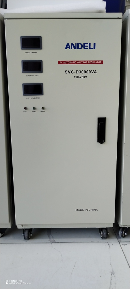 Stabilizator Andeli 15000 VA