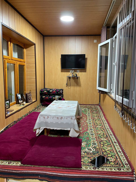 Коракамиш 2.4. 3/1/4 уч хоналик квартира обмен 2 хоналикга йоки бошка