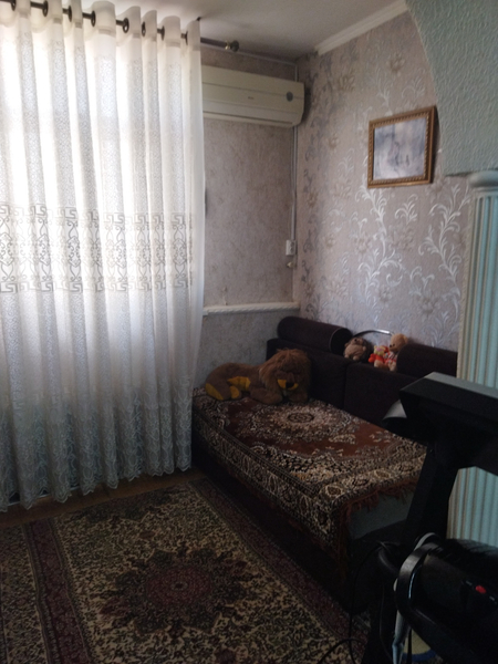 Сдам квартиру на длительный срок .