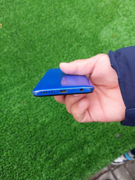 Redmi 8 A karobka dokument bor, obmen bor