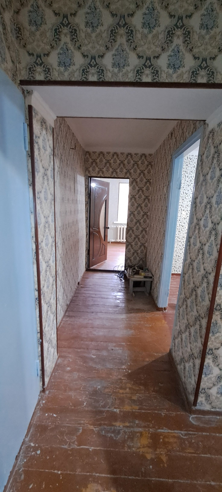 Олмаликда 2 хона квартира сотилади. Продаётся 2-х ком.кварт.в Алмалыке
