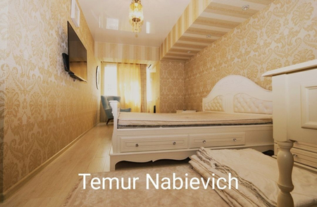 Сдам 4/3/8, метро Космонавтов, ЦУМ