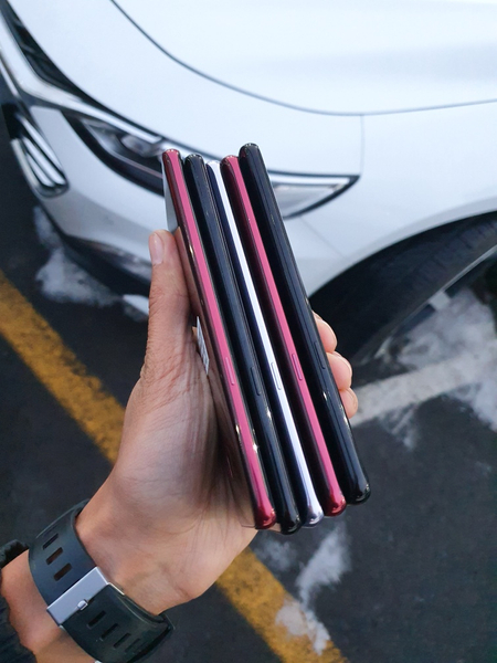 Samsung Galaxy S8 DUOS. OzU 4 GB. Joyi 64 GB. IME tayyor ishliydi