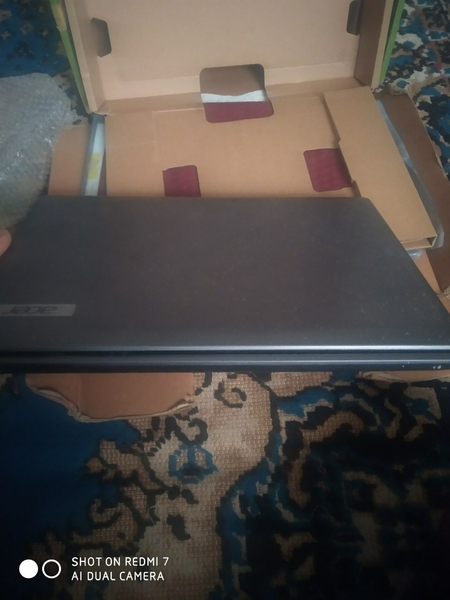 Srochno Notebook Sotiladi!