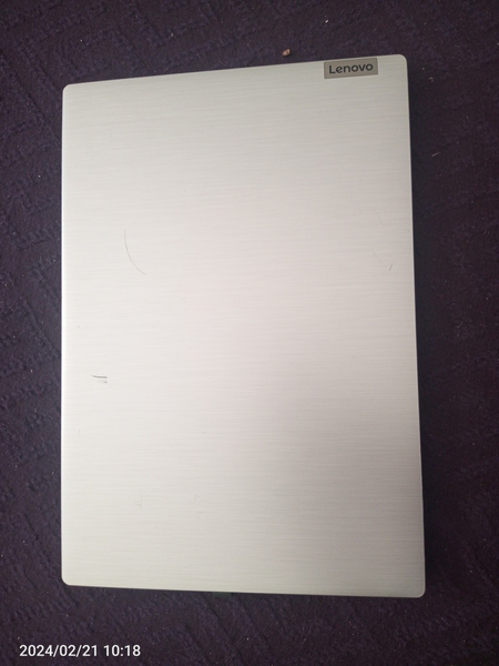 Lenovo Celeron sotiladi