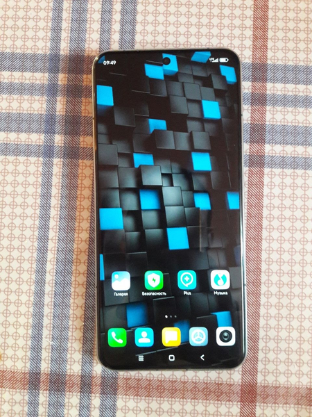 Продаю обсолютно новый Xiaomi 14 pro 16/512 GB Global