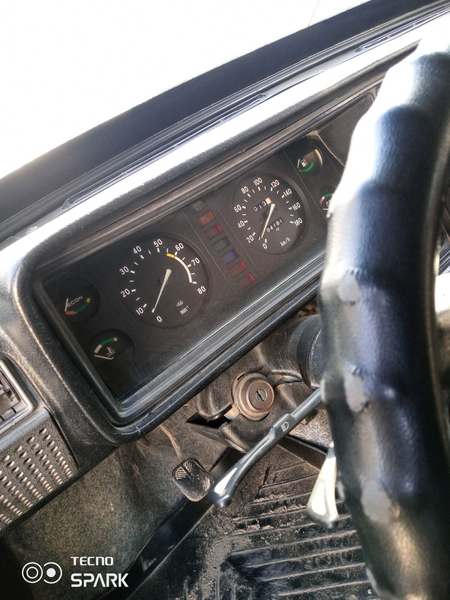 Vaz 2107 sotiladi