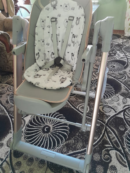 Стул для кормление