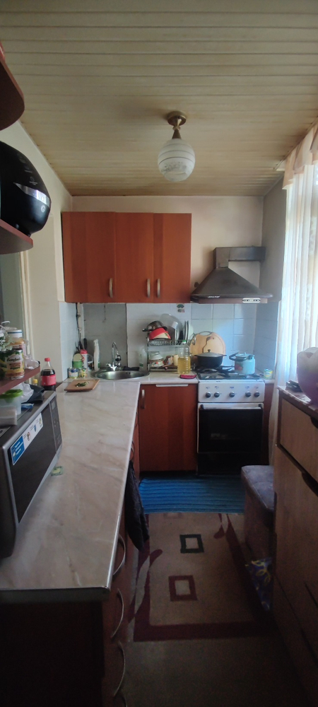 Продается своя 1ком  квартира .Алмазарский район.