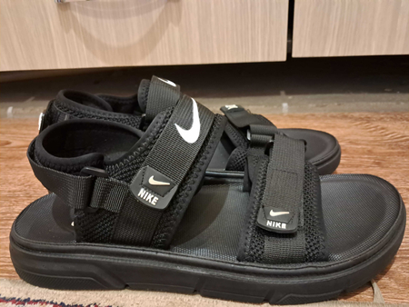 Мужские босоножки NIKE