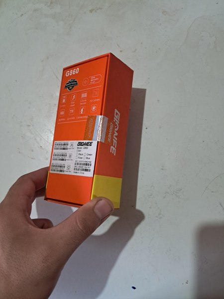 Telefon GIONEE G890