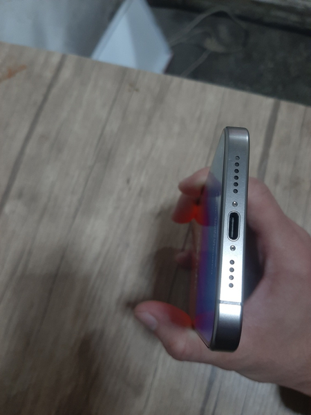 Iphone 15 pro max 256 gb sotiladi