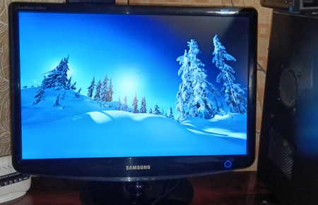 Монитор SAMSUNG  22 диагональ модель 2232BM