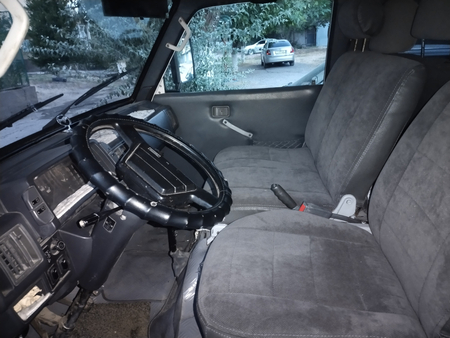 Продаётся Mazda 2200E