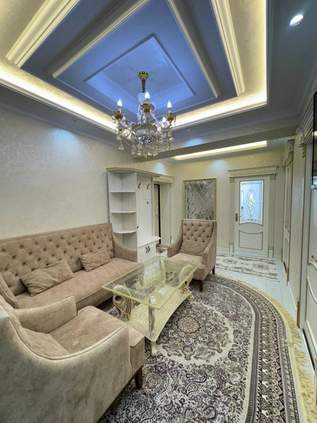 Продается 4 комнатная квартира на 2 этаже площадью 123 кв.м.