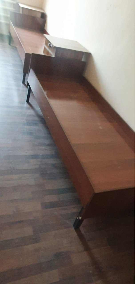Karavat bor yangidek 30 da bor 500 mingdan beramiz