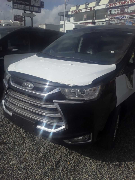 JAC M4  варианти ҳам сотувда мавжуд
