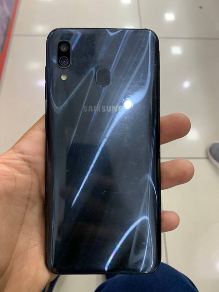 Samsung Galaxy a 30