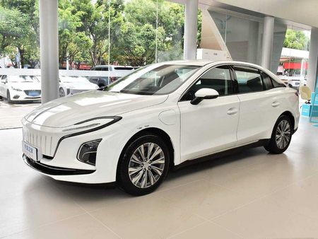 Hongqi E-QM5 Kingmotorsda 500 km