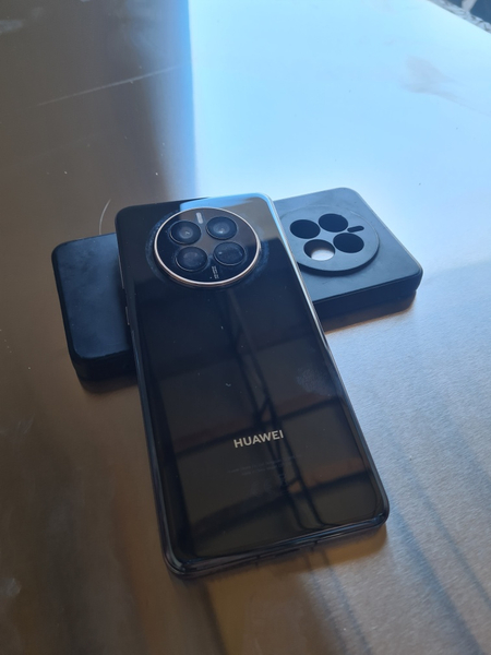 HUAWEI mate 50    .