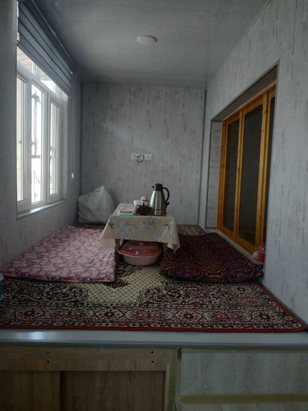 谷 130065 谷 Taqachida kvartira sotiladi 2/5/5 58 м²