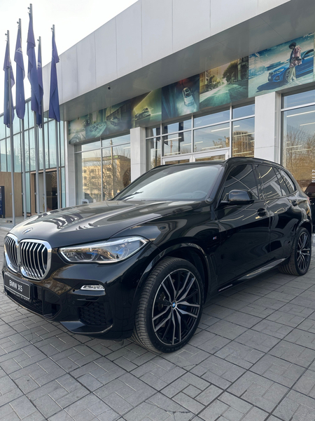 Продам BMW xDrive 50i 4.4 TwinTurbo в идеале FULL