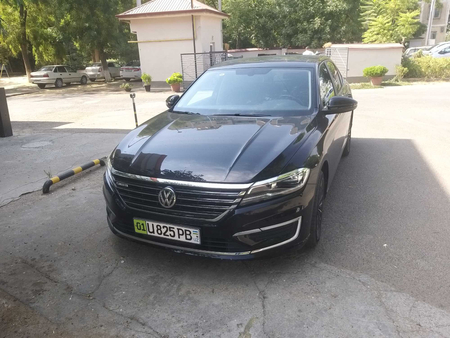 Продажа Volkswsgen E lavida  2019 года, пробег 43000 км