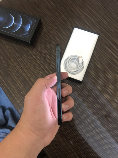iPhone 12 Pro 128 gb 2 ta sim kartali