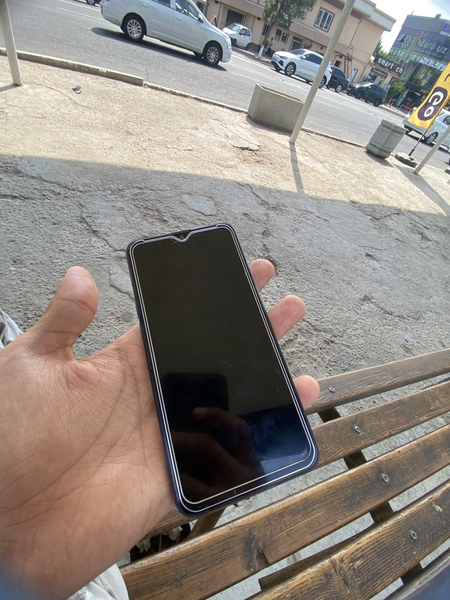 Sotiladi samsung a 10 s