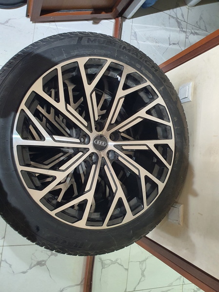 Diska balon sotiladi r20 Audi
