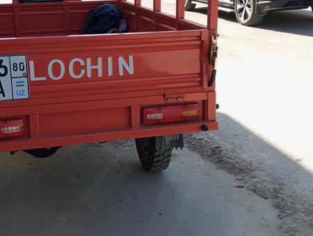 Lochin motor sotiladi