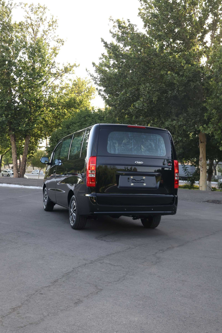 JAC M3 PLUS Damas orniga va skoriy moshina tayyor 9 mesta!!!