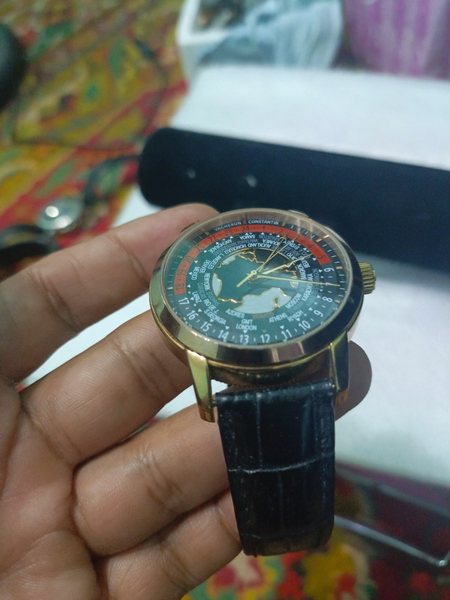 Vacheron Constantin Geneve 
Rimishoklari jigarang ariginal soat
Karobk