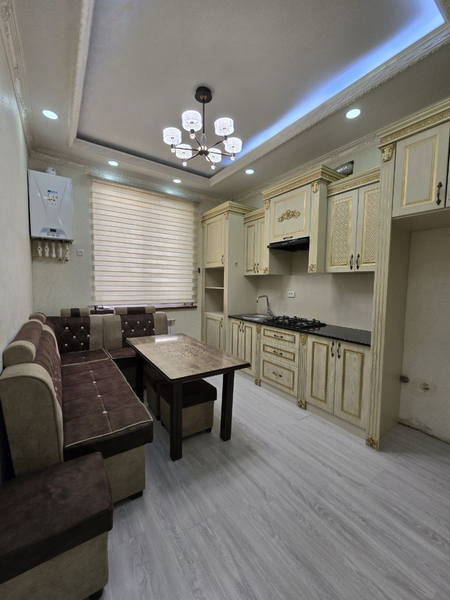 Продается 2 ком. Квартира на 3 этаже в Согдиане площадью 63 кв.м.