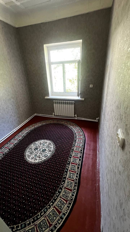 Kvartira sheriklikga bollarga BIY metro yaqinida