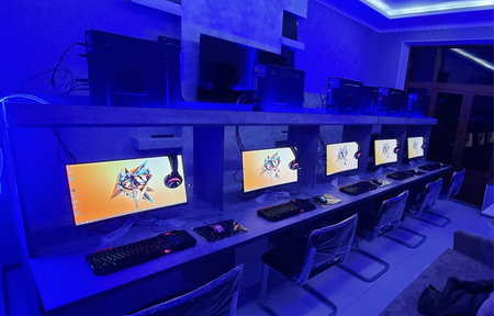 Games Club sotiladi 10ta kampyuter 3ta PlayStation TV