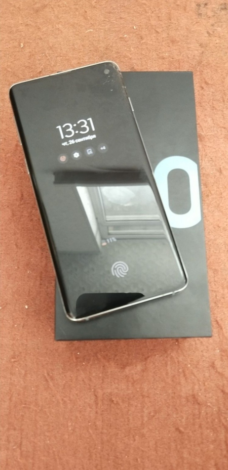 Обмен Samsung galaxy S10 8/128Gb Android 12