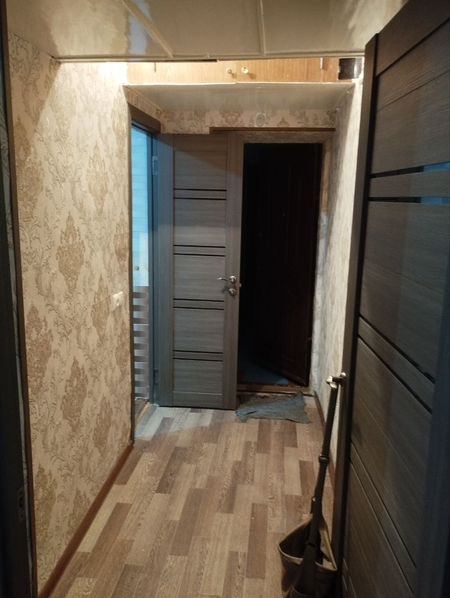 Продаётся 3х.ком.Центр2 мк4 этаж
