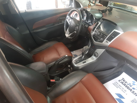 Chevrolet cruze 1.8 sotiladi