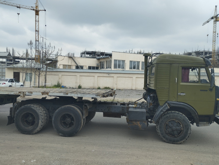 КАМАЗ шаланда продаётся  на хаду KAMAZ sotiladi