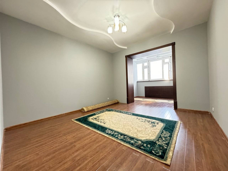 Продается 3х комнатная квартира,метро Ойбек,ор-р Шохмедцентр,135м2