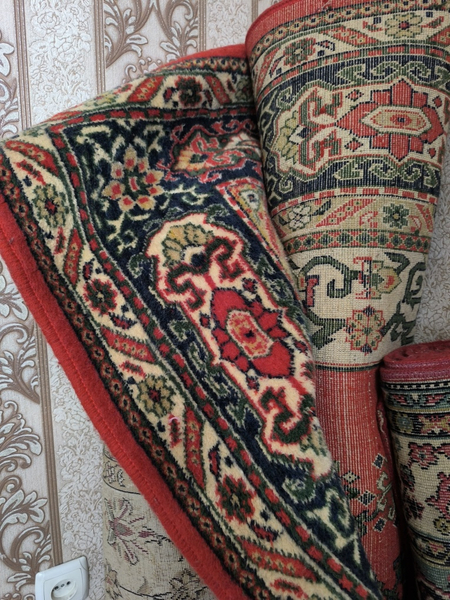 Продам свой 2 паласа, 1 ковер, шерсть