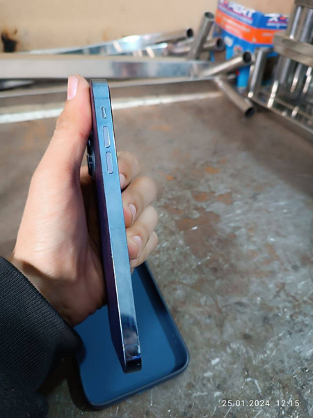 Iphone xr 13 pro korpusda