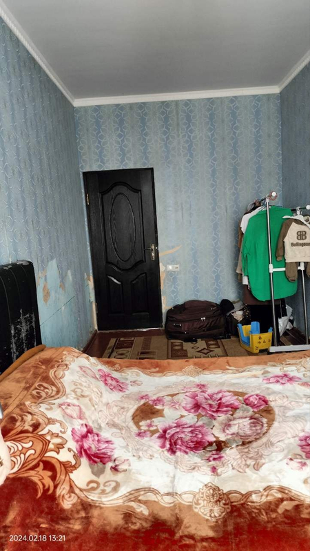 Srochno sotiladi chilonzor 21 kvartl farxadski bozor 2*3 qilingan