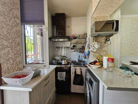 Срочно продам 1 ком квартиру на куйлюке3 ор-р школа №263 &