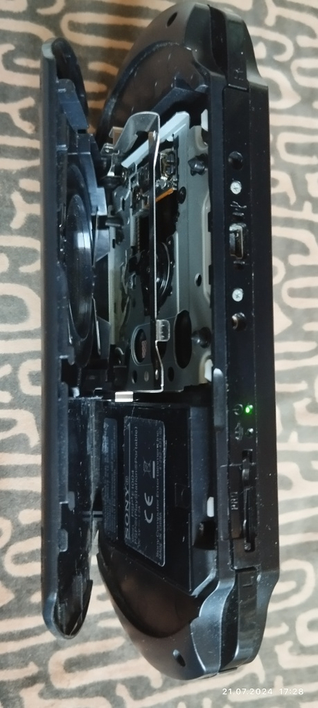 PlayStation portable e 1004