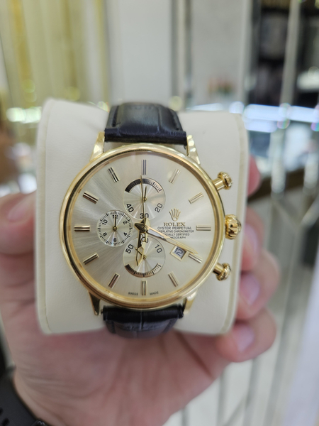 Продам золотые ролексы 750 пробы