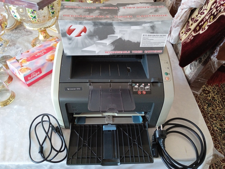 Срочно  продаются состояние отличное принтеры HP LaserJet 1010