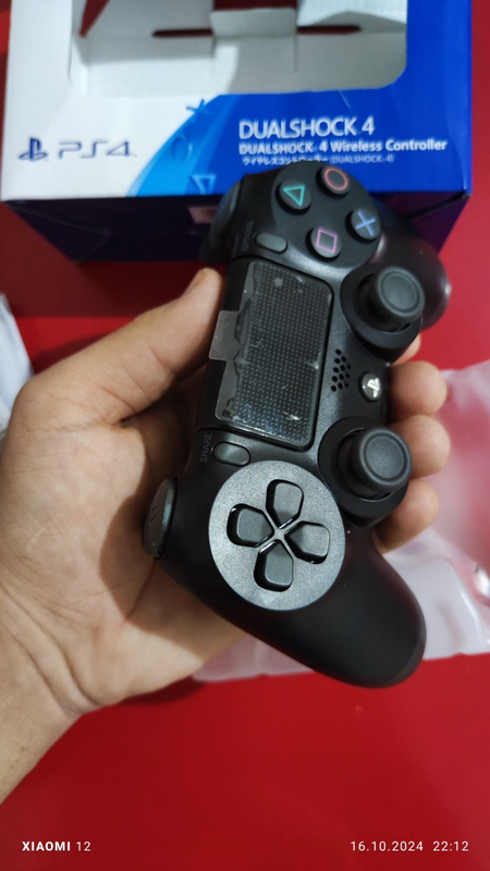 Satiladi playstation 4 jostygi taza paydalanbagan baxasi kelisimli