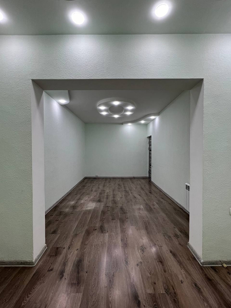 Продаётся офис 95м2 / улица Шампанский